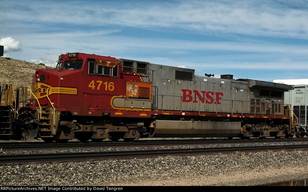 BNSF 4716